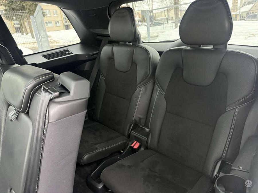 Melns Volvo XC90 2015 Raseiniai, ar dzinēja tilpumu 1.97 L un nobraukumu 171 tūkst. km par 12650 €, foto 20 vietnē AUTOMOTO.COM.LV