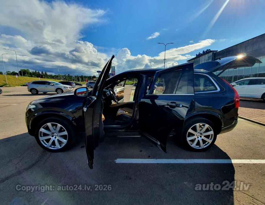 Melns Volvo XC90 2015 Tallina, ar dzinēja tilpumu 2.00 L un nobraukumu 137 tūkst. km par 25500 €, foto 3 vietnē AUTOMOTO.COM.LV