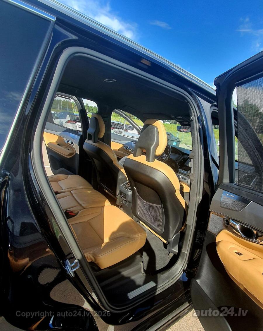 Melns Volvo XC90 2015 Tallina, ar dzinēja tilpumu 2.00 L un nobraukumu 137 tūkst. km par 25500 €, foto 9 vietnē AUTOMOTO.COM.LV