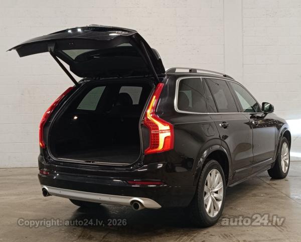 Black Volvo XC90 2015 in Tallinn, with an engine capacity of 2.00 L and mileage of 335 thousand km for 16995 €, photo 8 on AUTOMOTO.COM.LV
