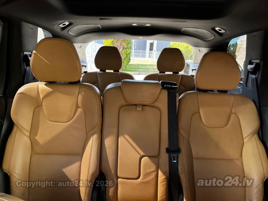 Melns Volvo XC90 2015 Tallina, ar dzinēja tilpumu 2.00 L un nobraukumu 280 tūkst. km par 31999 €, foto 18 vietnē AUTOMOTO.COM.LV