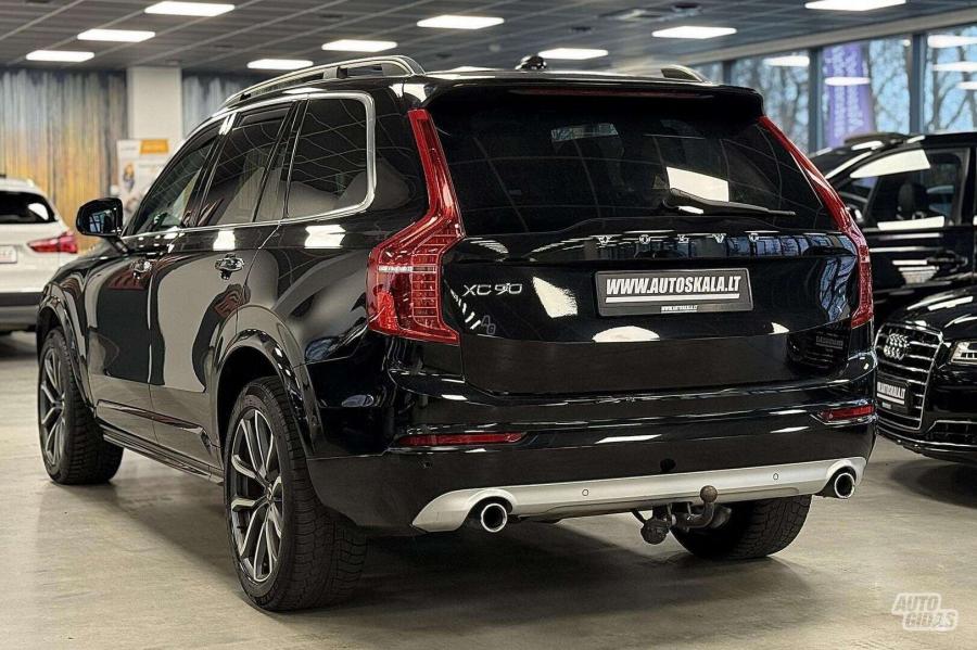 Black Volvo XC90 2015 in Klaipeda, with an engine capacity of 2.00 L and mileage of 349 thousand km for 18900 €, photo 6 on AUTOMOTO.COM.LV