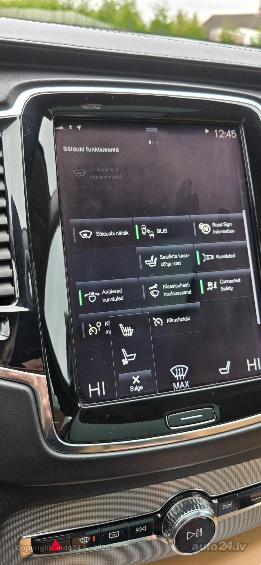 Melns Volvo XC90 2015 Tallina, ar dzinēja tilpumu 2.00 L un nobraukumu 305 tūkst. km par 24000 €, foto 10 vietnē AUTOMOTO.COM.LV