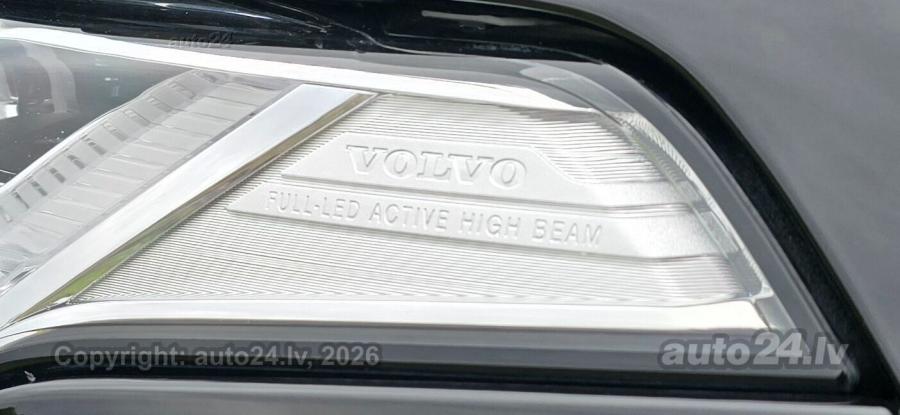 Melns Volvo XC90 2015 Tallina, ar dzinēja tilpumu 2.00 L un nobraukumu 305 tūkst. km par 24000 €, foto 14 vietnē AUTOMOTO.COM.LV