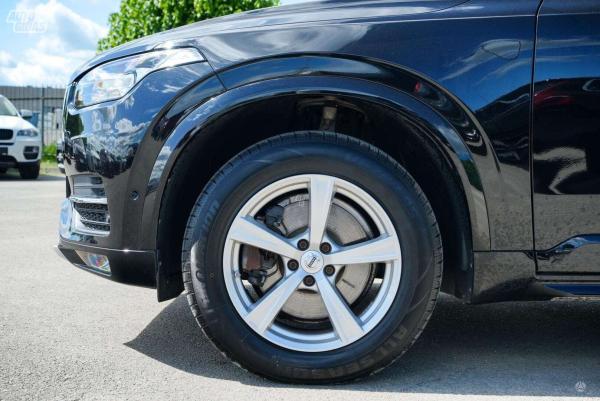 Black Volvo XC90 2015 in Marijampole, with an engine capacity of 2.00 L and mileage of 160 thousand km for 16950 €, photo 6 on AUTOMOTO.COM.LV