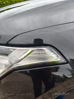 Black Volvo XC90 2015 in Tartu, with an engine capacity of 2.00 L and mileage of 220 thousand km for 19500 €, photo 5 on AUTOMOTO.COM.LV