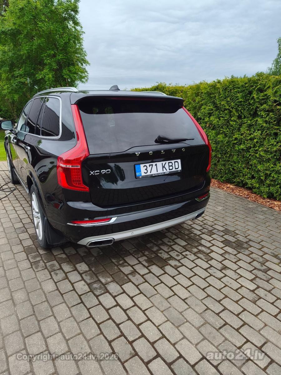 Black Volvo XC90 2015 in Tartu, with an engine capacity of 2.00 L and mileage of 220 thousand km for 19500 €, photo 9 on AUTOMOTO.COM.LV