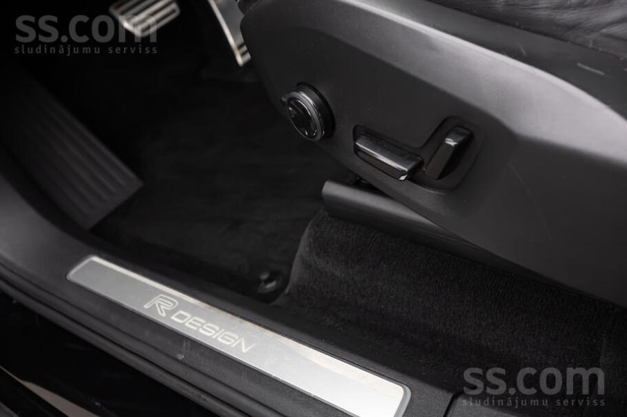 Melns Volvo XC90 2015 Jelgava, ar dzinēja tilpumu 2.00 L un nobraukumu 0 tūkst. km par 21950 €, foto 13 vietnē AUTOMOTO.COM.LV