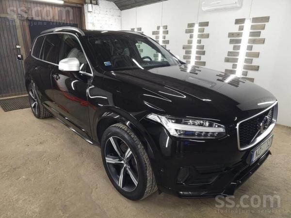 Black Volvo XC90 2015 in Jekabpils, with an engine capacity of 2.00 L and mileage of 450 thousand km for 14900 €, photo 2 on AUTOMOTO.COM.LV