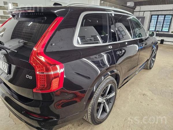 Black Volvo XC90 2015 in Jekabpils, with an engine capacity of 2.00 L and mileage of 450 thousand km for 14900 €, photo 8 on AUTOMOTO.COM.LV