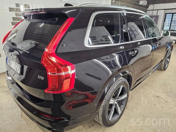 Black Volvo XC90 2015 in Jekabpils, with an engine capacity of 2.00 L and mileage of 450 thousand km for 14900 €, photo 9 on AUTOMOTO.COM.LV