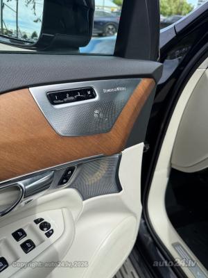 Black Volvo XC90 2015 in Tallinn, with an engine capacity of 2.00 L and mileage of 282 thousand km for 16400 €, photo 10 on AUTOMOTO.COM.LV