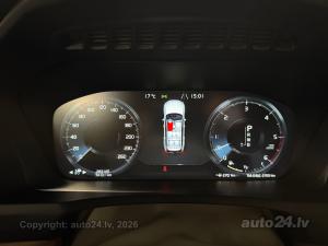 Black Volvo XC90 2015 in Tallinn, with an engine capacity of 2.00 L and mileage of 282 thousand km for 16400 €, photo 17 on AUTOMOTO.COM.LV