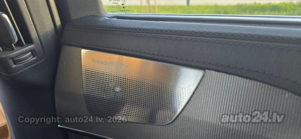 Melns Volvo XC90 2015 Tallina, ar dzinēja tilpumu 2.00 L un nobraukumu 250 tūkst. km par 19900 €, foto 7 vietnē AUTOMOTO.COM.LV