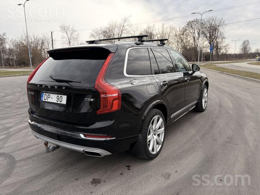 Black Volvo XC90 2015 in Riga, with an engine capacity of 2.00 L and mileage of 338 thousand km for 16000 €, photo 5 on AUTOMOTO.COM.LV