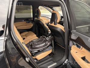 Black Volvo XC90 2015 in Riga, with an engine capacity of 2.00 L and mileage of 338 thousand km for 16000 €, photo 12 on AUTOMOTO.COM.LV