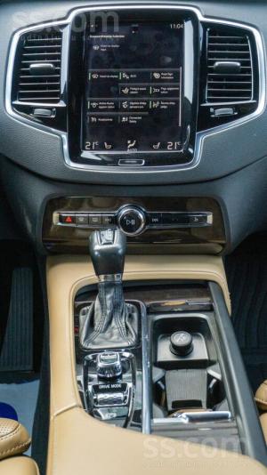 Melns Volvo XC90 2015 Rīga, ar dzinēja tilpumu 2.00 L un nobraukumu 342 tūkst. km par 15590 €, foto 13 vietnē AUTOMOTO.COM.LV
