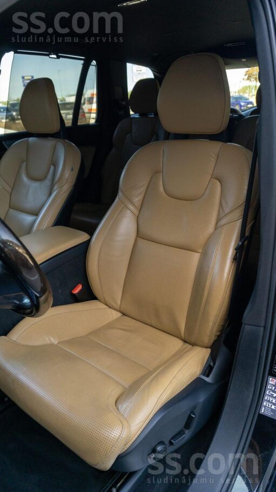 Melns Volvo XC90 2015 Rīga, ar dzinēja tilpumu 2.00 L un nobraukumu 342 tūkst. km par 15590 €, foto 25 vietnē AUTOMOTO.COM.LV