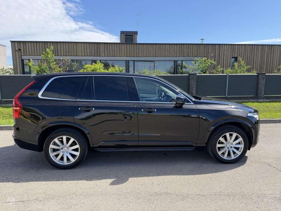 Black Volvo XC90 2015 in Siauliai, with an engine capacity of 1.97 L and mileage of 225 thousand km for 18250 €, photo 4 on AUTOMOTO.COM.LV