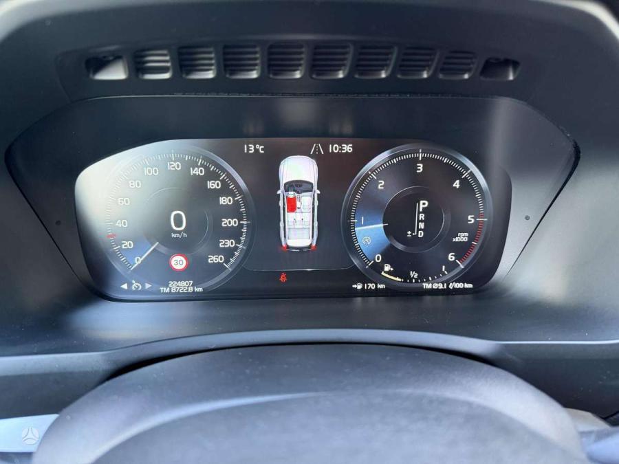 Black Volvo XC90 2015 in Siauliai, with an engine capacity of 1.97 L and mileage of 225 thousand km for 18250 €, photo 16 on AUTOMOTO.COM.LV