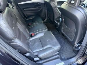 Black Volvo XC90 2015 in Siauliai, with an engine capacity of 1.97 L and mileage of 225 thousand km for 18250 €, photo 23 on AUTOMOTO.COM.LV