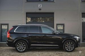 Black Volvo XC90 2015 in Kaunas, with an engine capacity of 1.97 L and mileage of 261 thousand km for 20500 €, photo 4 on AUTOMOTO.COM.LV