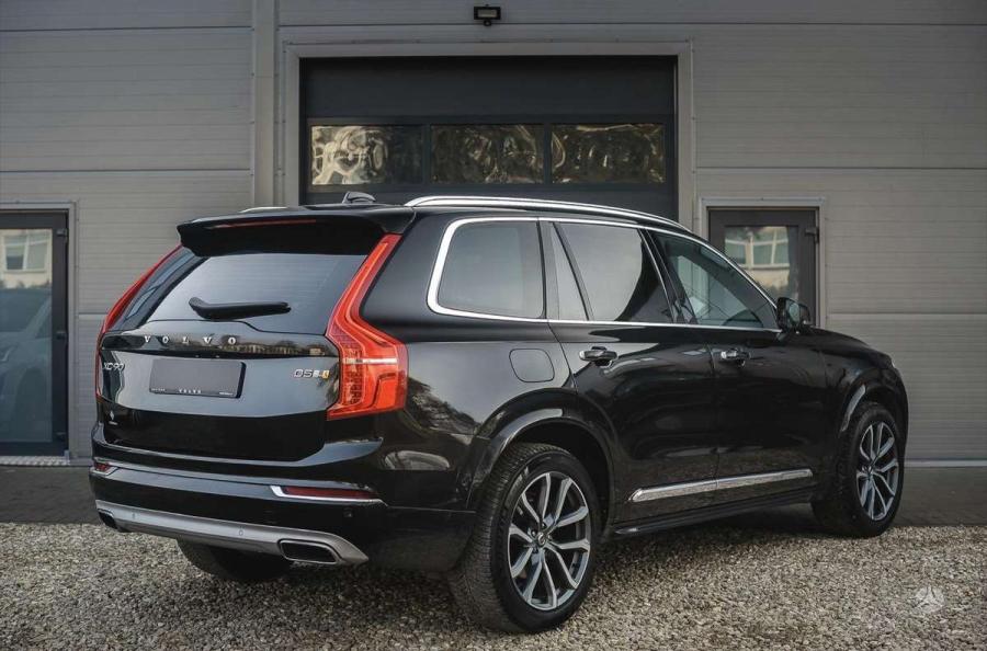 Black Volvo XC90 2015 in Kaunas, with an engine capacity of 1.97 L and mileage of 261 thousand km for 20500 €, photo 7 on AUTOMOTO.COM.LV