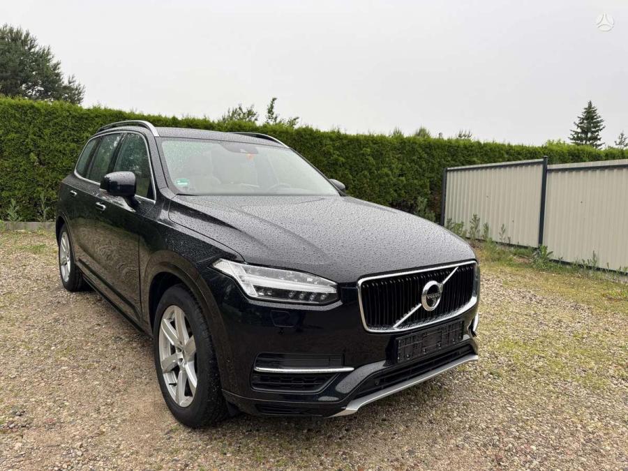 Melns Volvo XC90 2015 Alīta, ar dzinēja tilpumu 2.00 L un nobraukumu 312 tūkst. km par 15600 €, foto 3 vietnē AUTOMOTO.COM.LV