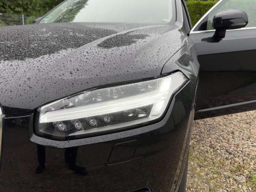 Melns Volvo XC90 2015 Alīta, ar dzinēja tilpumu 2.00 L un nobraukumu 312 tūkst. km par 15600 €, foto 25 vietnē AUTOMOTO.COM.LV