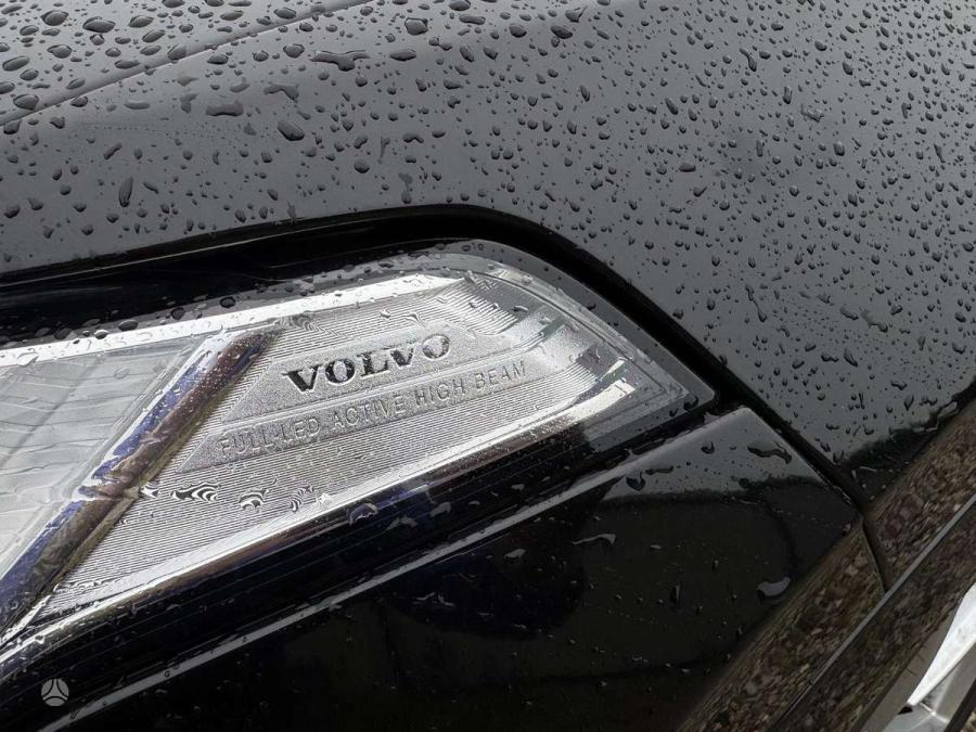 Melns Volvo XC90 2015 Alīta, ar dzinēja tilpumu 2.00 L un nobraukumu 312 tūkst. km par 15600 €, foto 26 vietnē AUTOMOTO.COM.LV