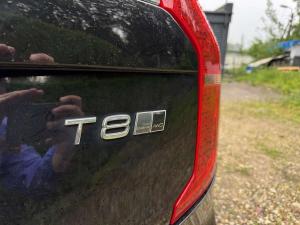 Melns Volvo XC90 2015 Alīta, ar dzinēja tilpumu 2.00 L un nobraukumu 312 tūkst. km par 15600 €, foto 31 vietnē AUTOMOTO.COM.LV