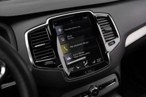 Melns Volvo XC90 2015 Jelgava, ar dzinēja tilpumu 2.00 L un nobraukumu 235 tūkst. km par 21950 €, foto 15 vietnē AUTOMOTO.COM.LV