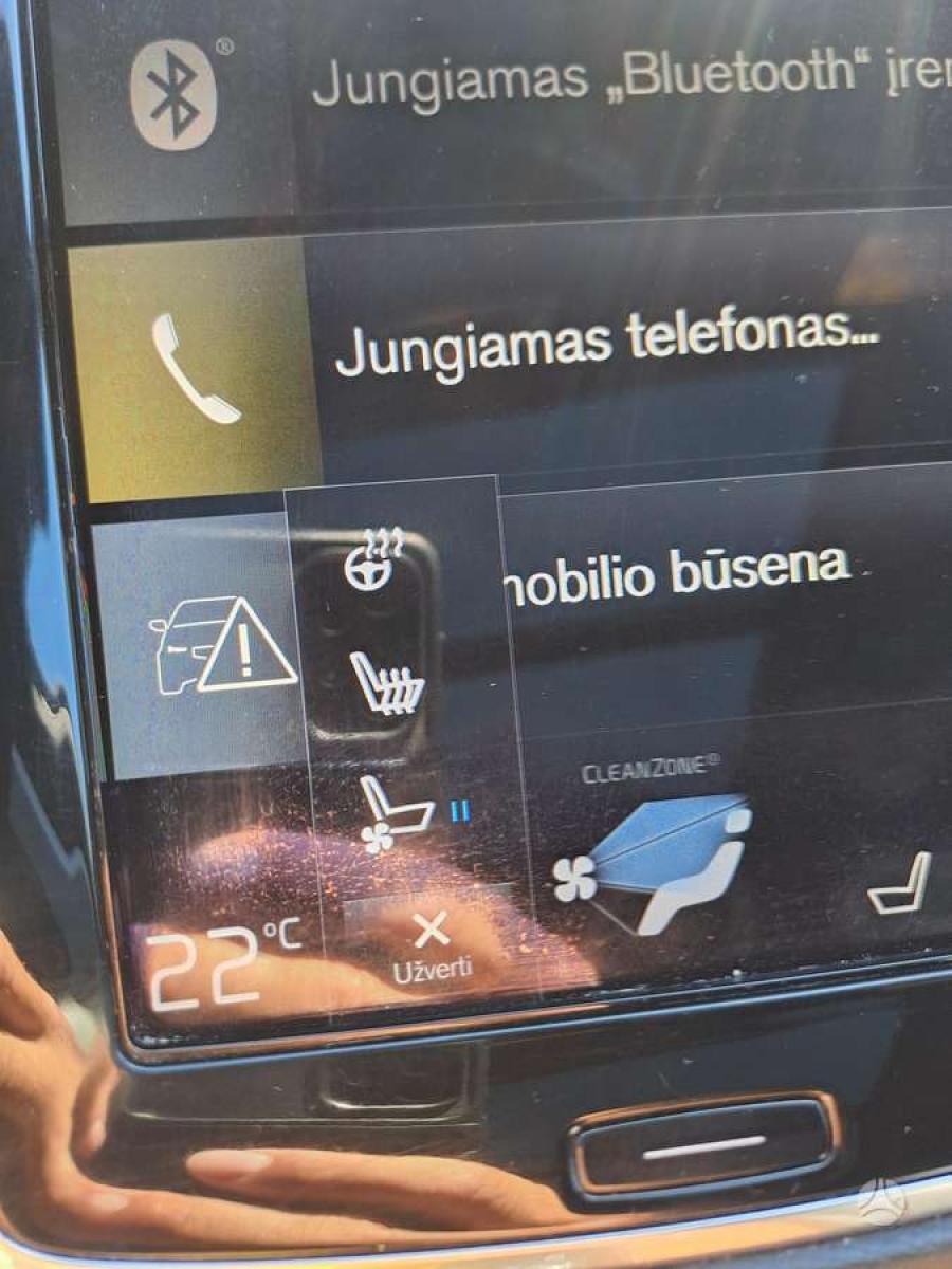 Melns Volvo XC90 2015 Klaipėda, ar dzinēja tilpumu 1.97 L un nobraukumu 258 tūkst. km par 20500 €, foto 17 vietnē AUTOMOTO.COM.LV