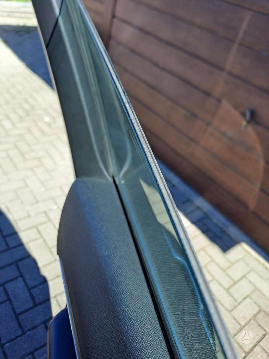 Melns Volvo XC90 2015 Klaipėda, ar dzinēja tilpumu 1.97 L un nobraukumu 258 tūkst. km par 20500 €, foto 21 vietnē AUTOMOTO.COM.LV