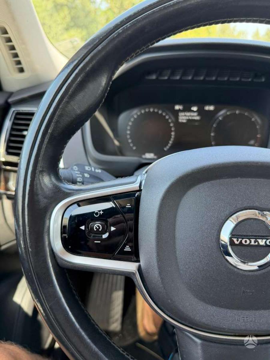 Melns Volvo XC90 2015 Marijampole, ar dzinēja tilpumu 1.97 L un nobraukumu 306 tūkst. km par 15200 €, foto 16 vietnē AUTOMOTO.COM.LV