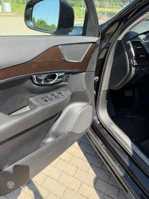 Melns Volvo XC90 2015 Marijampole, ar dzinēja tilpumu 1.97 L un nobraukumu 306 tūkst. km par 15200 €, foto 19 vietnē AUTOMOTO.COM.LV