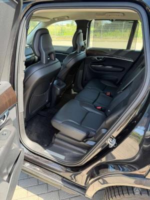 Melns Volvo XC90 2015 Marijampole, ar dzinēja tilpumu 1.97 L un nobraukumu 306 tūkst. km par 15200 €, foto 21 vietnē AUTOMOTO.COM.LV