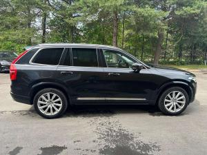 Black Volvo XC90 2015 in Vilnius, with an engine capacity of 1.97 L and mileage of 199 thousand km for 18499 €, photo 3 on AUTOMOTO.COM.LV