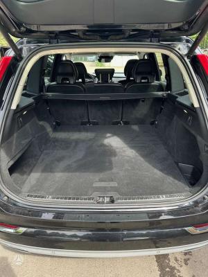 Black Volvo XC90 2015 in Vilnius, with an engine capacity of 1.97 L and mileage of 199 thousand km for 18499 €, photo 15 on AUTOMOTO.COM.LV