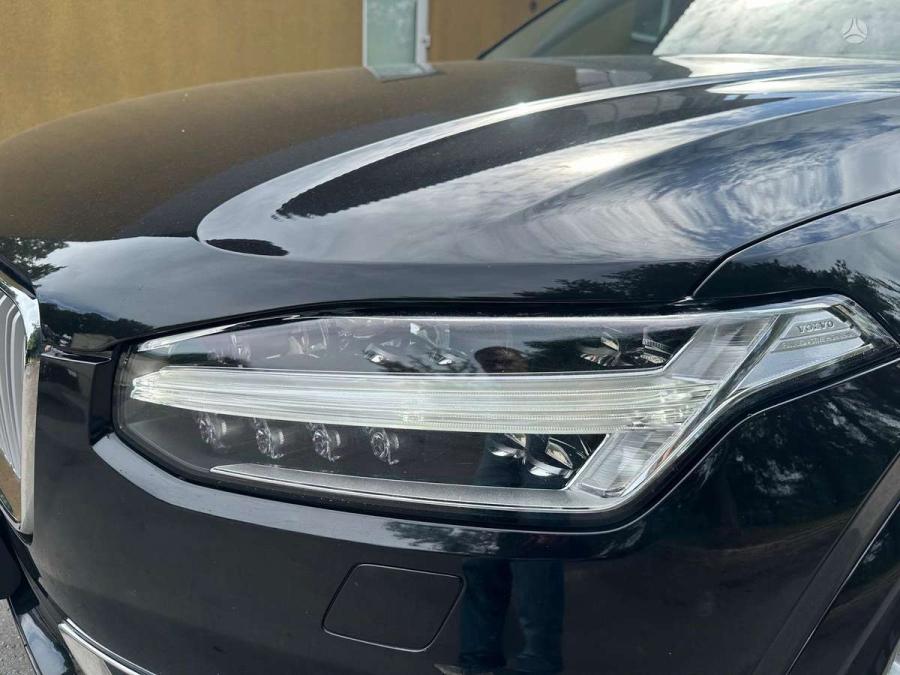 Black Volvo XC90 2015 in Vilnius, with an engine capacity of 1.97 L and mileage of 199 thousand km for 18499 €, photo 16 on AUTOMOTO.COM.LV