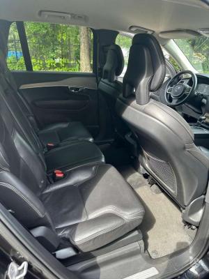 Black Volvo XC90 2015 in Vilnius, with an engine capacity of 1.97 L and mileage of 199 thousand km for 18499 €, photo 18 on AUTOMOTO.COM.LV
