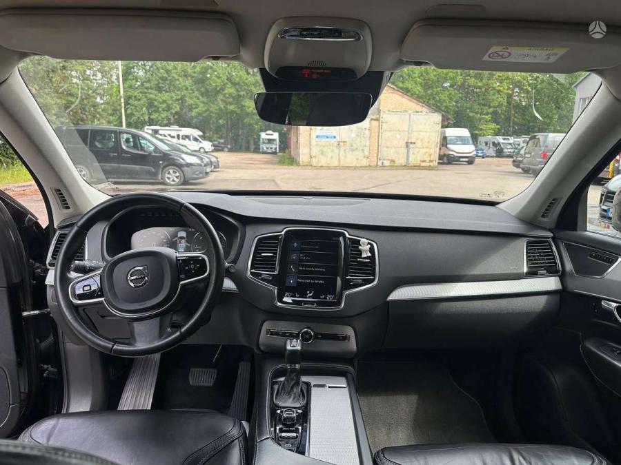 Black Volvo XC90 2015 in Vilnius, with an engine capacity of 1.97 L and mileage of 199 thousand km for 18499 €, photo 19 on AUTOMOTO.COM.LV