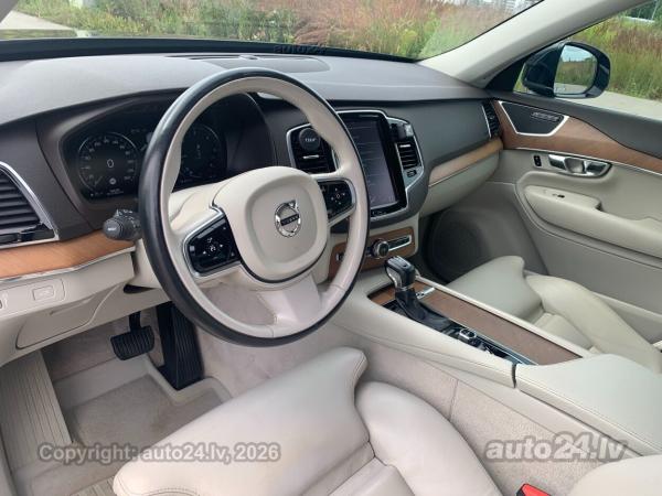 Melns Volvo XC90 2015 Tartu, ar dzinēja tilpumu 2.00 L un nobraukumu 284 tūkst. km par 18500 €, foto 8 vietnē AUTOMOTO.COM.LV