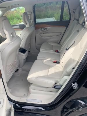 Melns Volvo XC90 2015 Tartu, ar dzinēja tilpumu 2.00 L un nobraukumu 284 tūkst. km par 18500 €, foto 11 vietnē AUTOMOTO.COM.LV