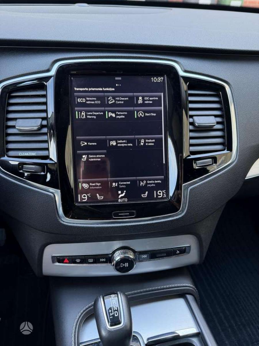 Melns Volvo XC90 2015 Šauļi, ar dzinēja tilpumu 1.97 L un nobraukumu 224 tūkst. km par 17999 €, foto 16 vietnē AUTOMOTO.COM.LV