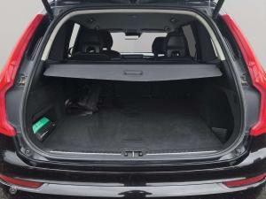 Melns Volvo XC90 2015 Viļņa, ar dzinēja tilpumu 2.00 L un nobraukumu 264 tūkst. km par 19999 €, foto 11 vietnē AUTOMOTO.COM.LV