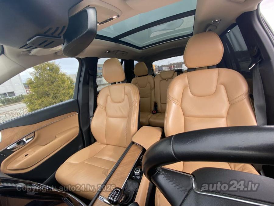Black Volvo XC90 2015 in Tallinn, with an engine capacity of 2.00 L and mileage of 298 thousand km for 16500 €, photo 8 on AUTOMOTO.COM.LV