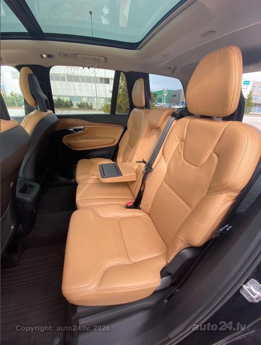 Black Volvo XC90 2015 in Tallinn, with an engine capacity of 2.00 L and mileage of 298 thousand km for 16500 €, photo 9 on AUTOMOTO.COM.LV