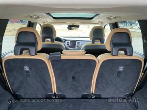 Black Volvo XC90 2015 in Tallinn, with an engine capacity of 2.00 L and mileage of 298 thousand km for 16500 €, photo 11 on AUTOMOTO.COM.LV