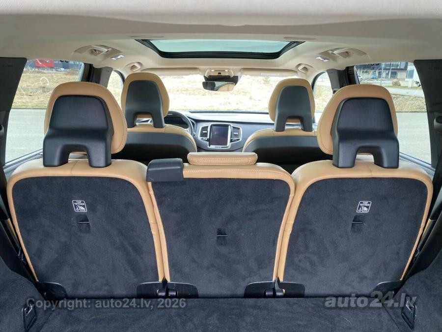 Black Volvo XC90 2015 in Tallinn, with an engine capacity of 2.00 L and mileage of 298 thousand km for 16500 €, photo 11 on AUTOMOTO.COM.LV